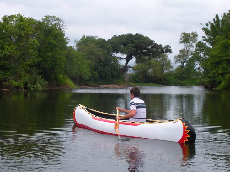 Evandro Pacheco • Canoa Canadense em Madeira